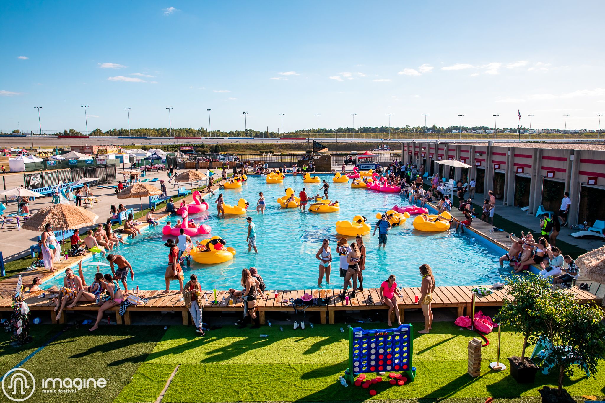 DV pool party overview | The Era Of EDM Magazine