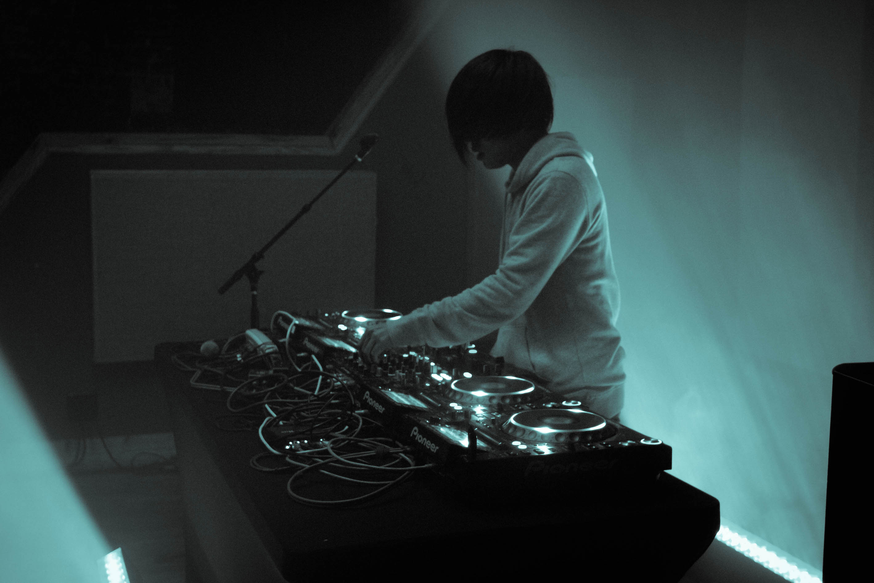 graves 3 copy | The Era Of EDM Magazine